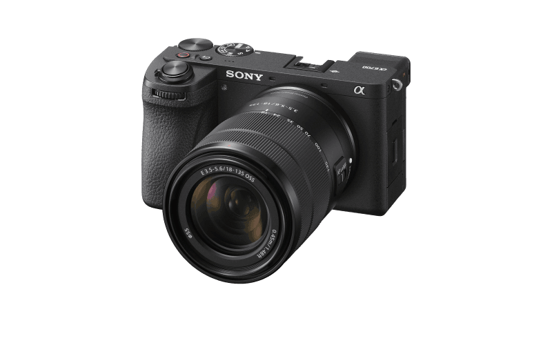 Sony Alpha 6700 with 18-135mm lens | APS-C mirrorless camera (AI ...